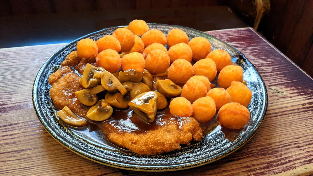 Jägerschnitzel kroketten – Fermac's Irish Pub & Restaurant